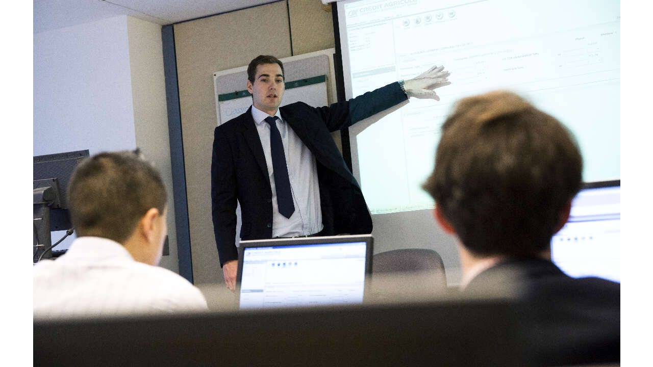 otc-derivatives-structured-products-pricing-officer-bei-caceis-bank